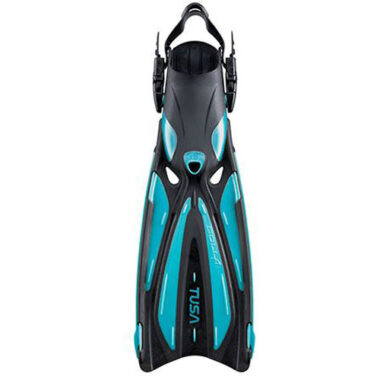 21 Best Scuba Fins for Diver: Tried and Tested [2025 EDITION]