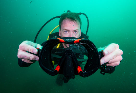 12 Best Scuba Masks of 2024 [30 Reviewed]