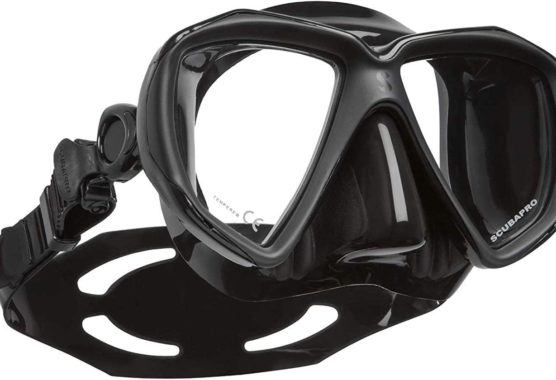 12 Best Scuba Masks of 2024 [30 Reviewed]
