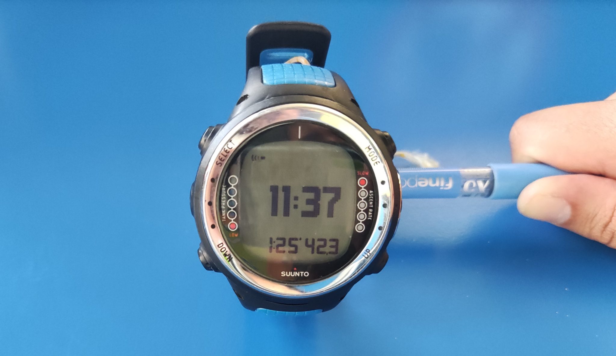 15 Best Dive Computer Reviews (2023 EDITION)