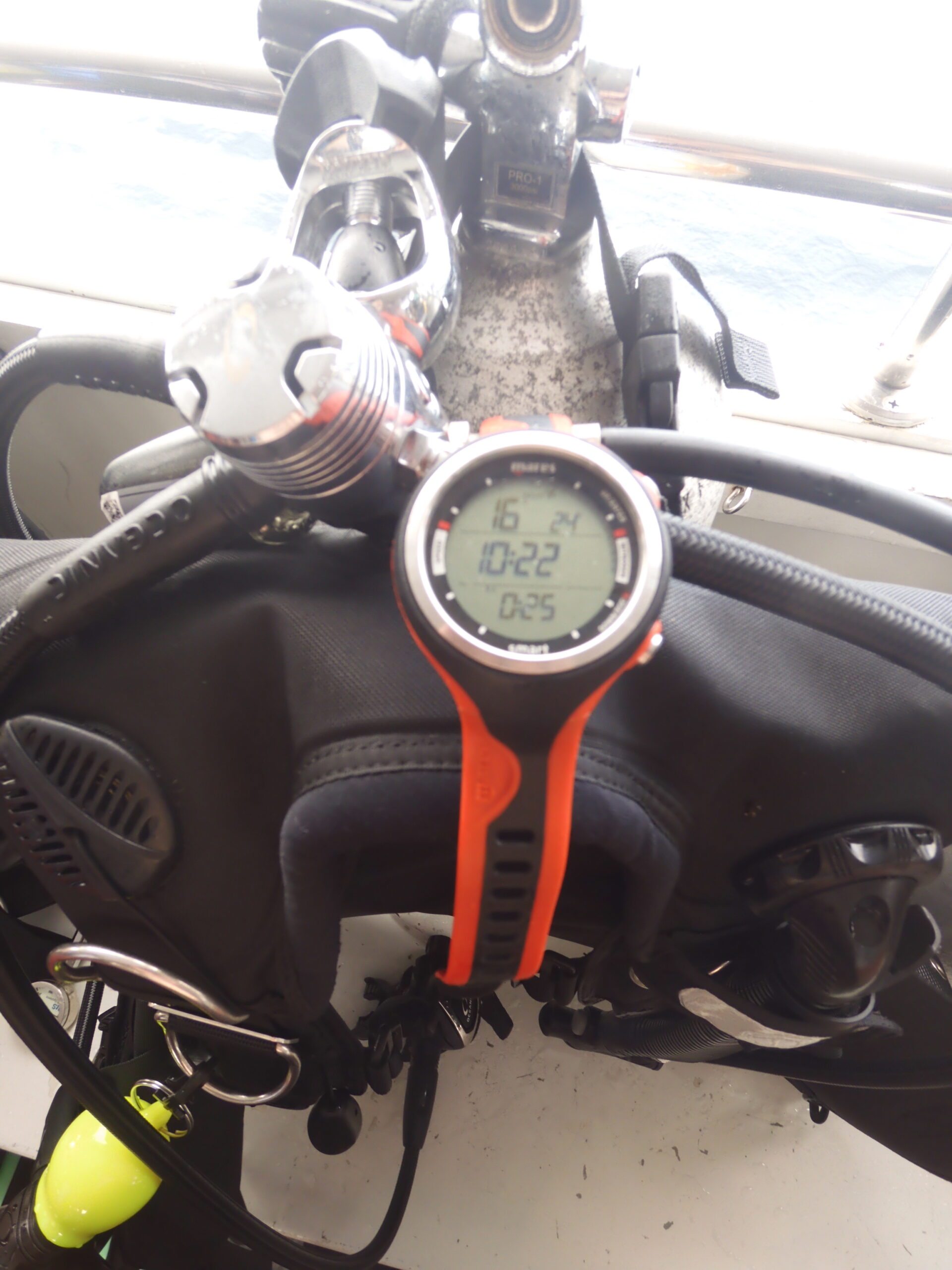 Mares Smart Dive Computer Review - (2024 EDITION)