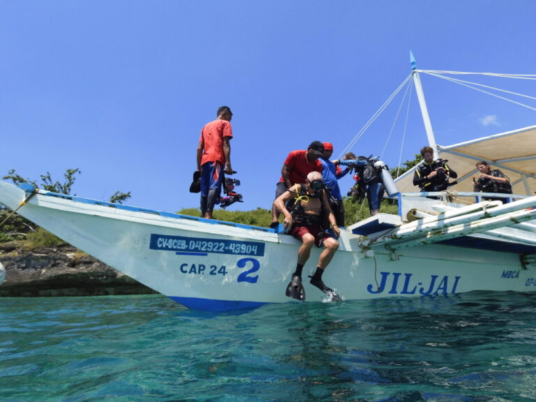Moalboal Diving - Diving Squad